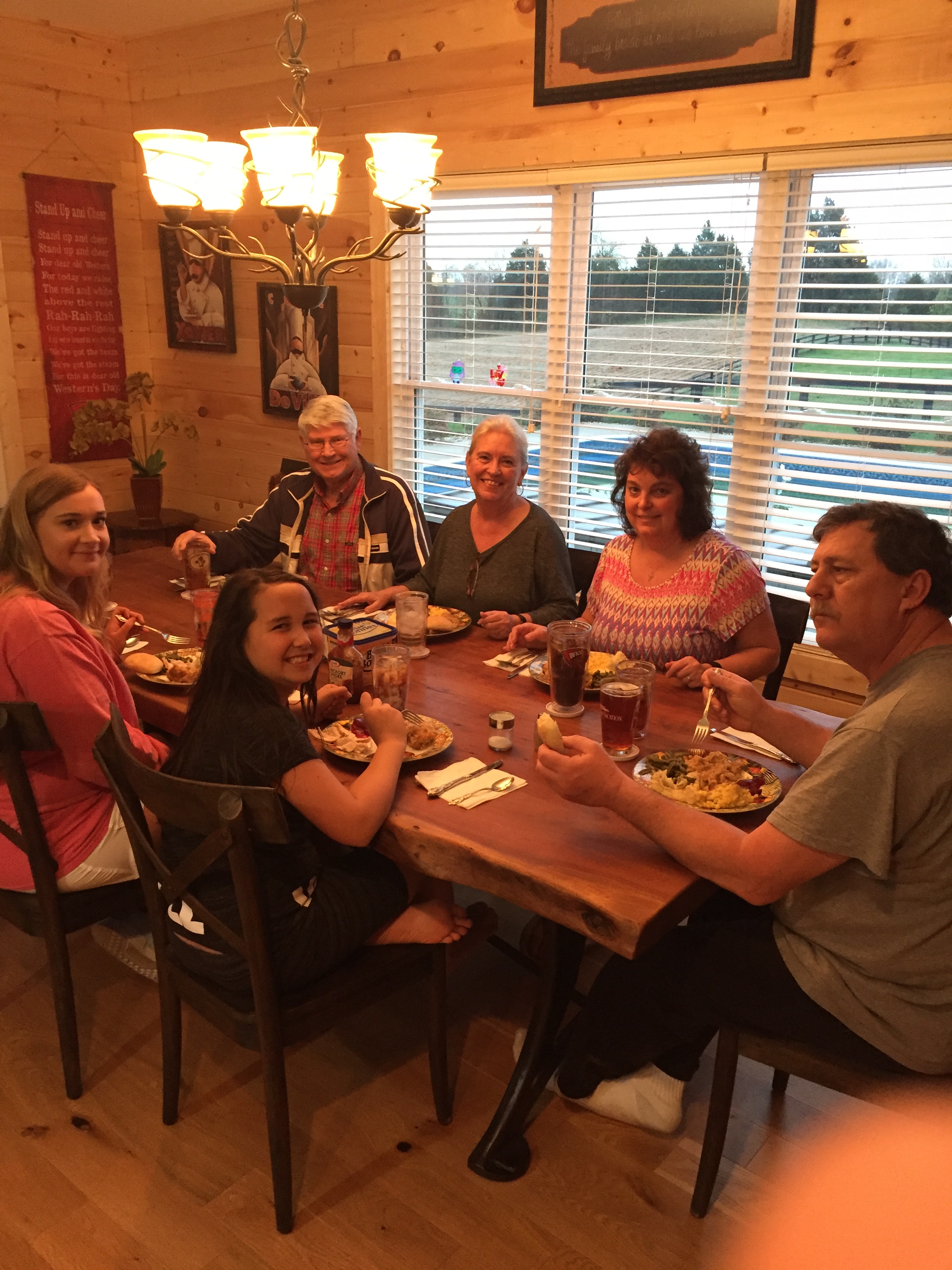 Skyler’s Kentucky Kitchen Table in Alvaton, KY | Kentucky's Kitchen Table